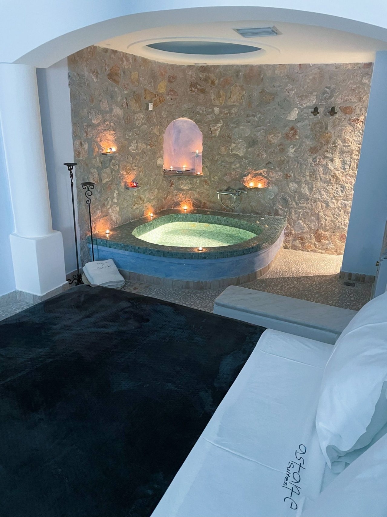 Photo Gallery of Astarte Suites Santorini - Santorini boutique hotels